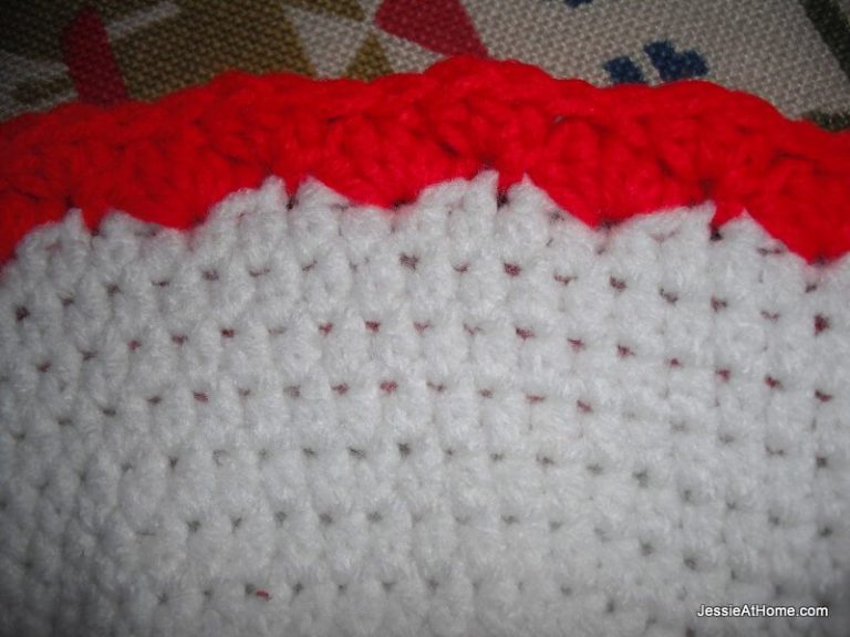 Miss Clause Hat - a fun free crochet pattern for the gift giving gal