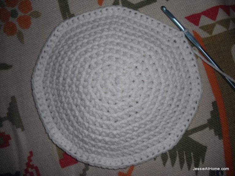 Miss Clause Hat - a fun free crochet pattern for the gift giving gal