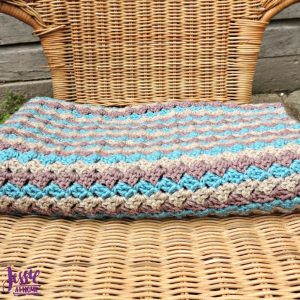 Robin - Classic & easy to make striped baby blanket | Jessie At Home