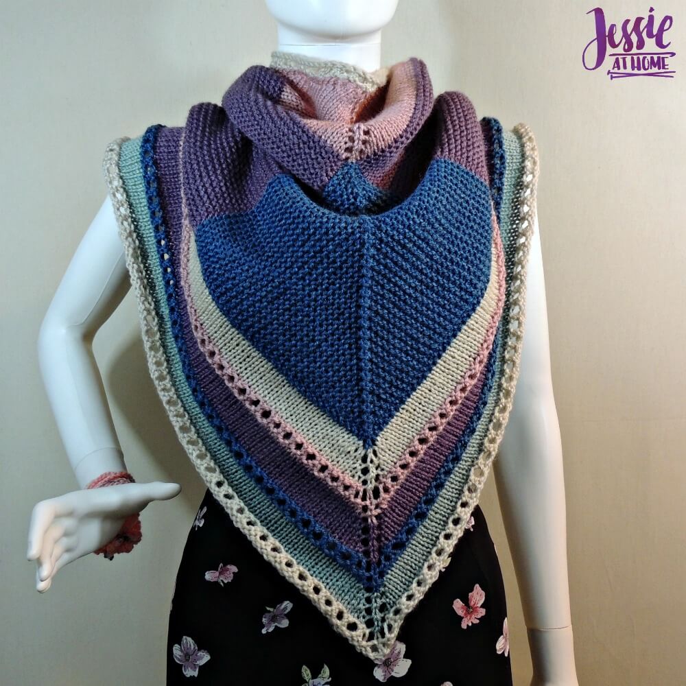 Triangle Squared a Shawl with a patchwork look | Jessie At Home