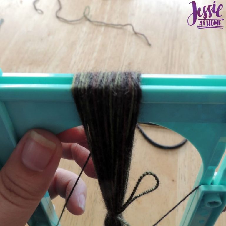Tassel Maker and Thread Twister from Clover: tutorial, review and ...