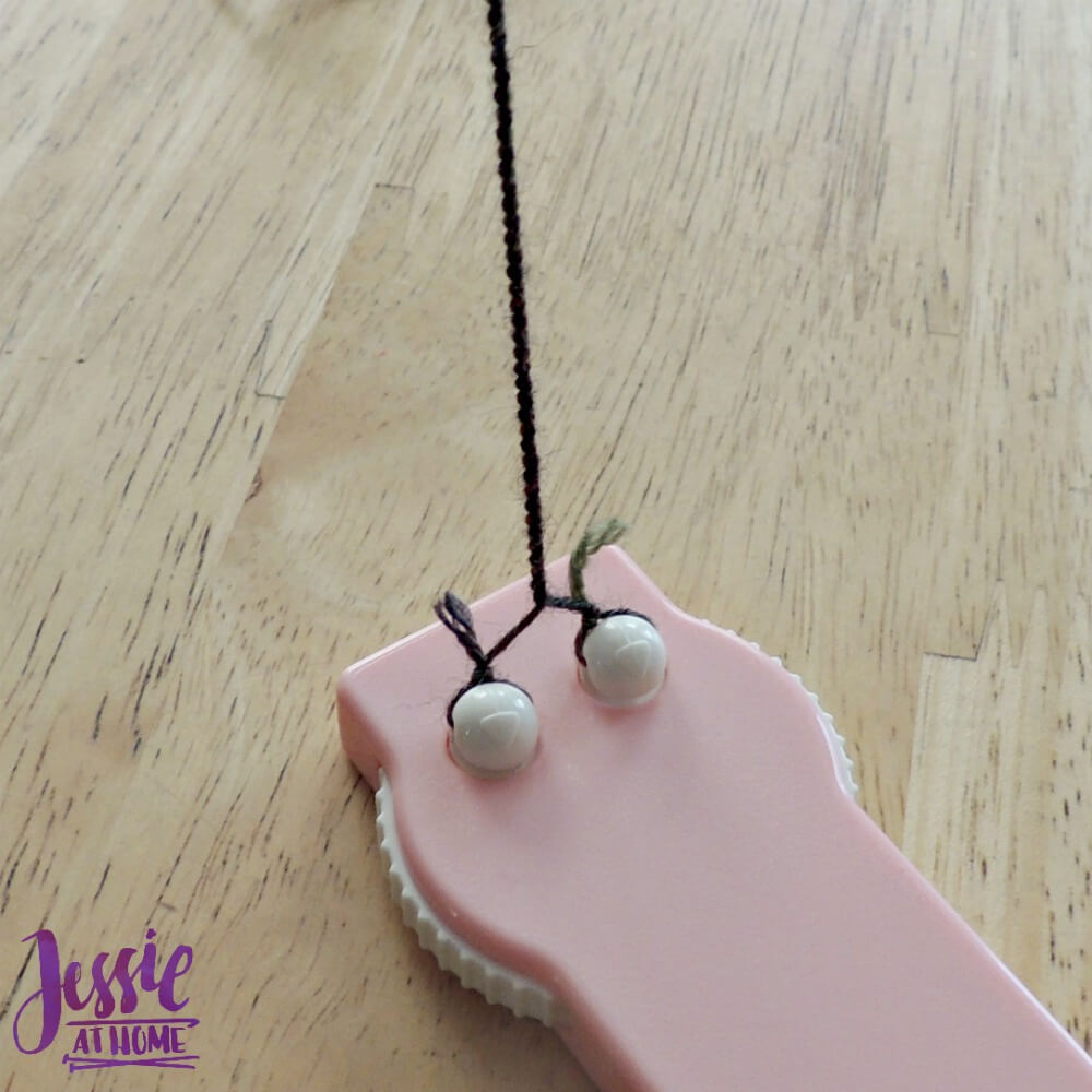 Tassel Maker and Thread Twister from Clover: tutorial, review and ...