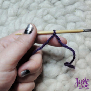 Single Cast On Stitchopedia Video & Photo Tutorial- Jessie At Home