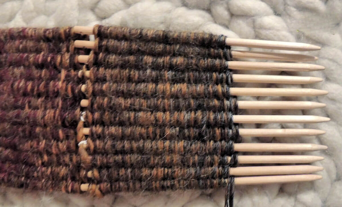 Stick Weaving Tutorial - a fun and useful medieval craft