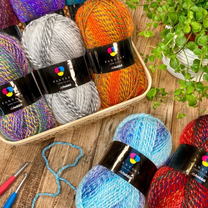 Fabulous Fall Yarns From Hobbii: Yarn Review and Project Sneak Peak