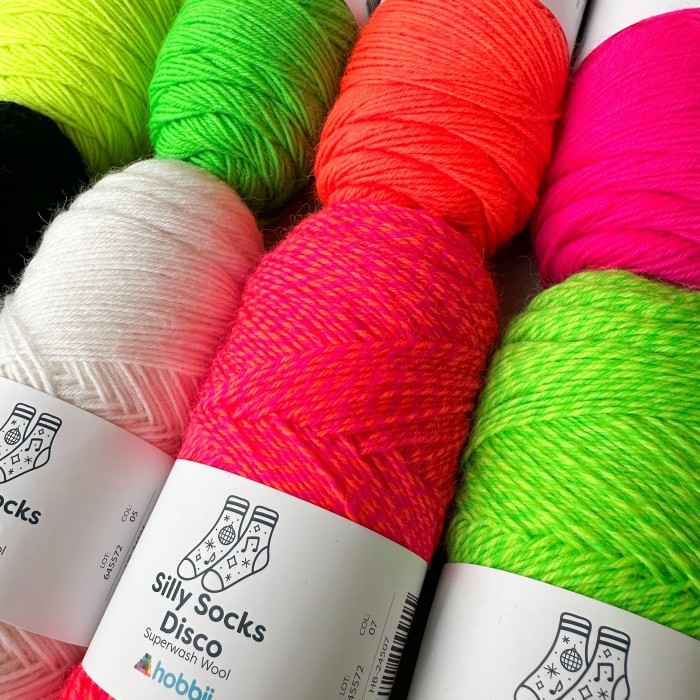 Fabulous Fall Yarns From Hobbii: Yarn Review and Project Sneak Peak